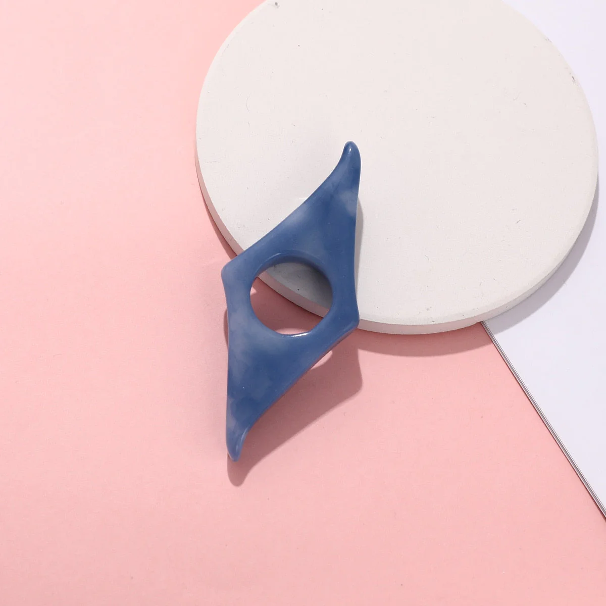 Bague de lecture : l'accessoire idéal pour les lecteurs